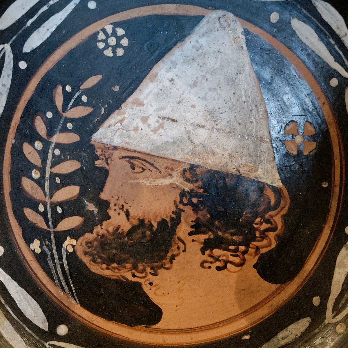 Histoire du chapeau : origines, significations et évolution